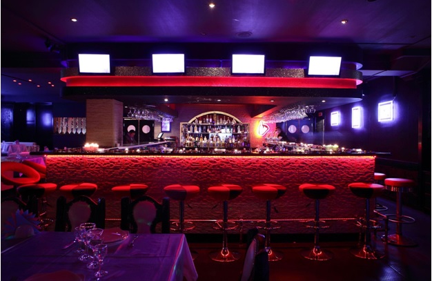 How Bar Lighting Creates a Unique Atmosphere for Customers - Flexfire LEDs