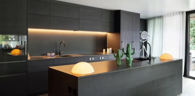 9 Ideas for Making Your Kitchen Modern: Lighting, Countertops, and More ...